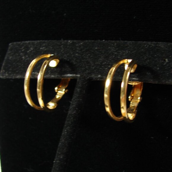 Hallmark | Jewelry | Vtg Accents By Hallmark Deep Gold Tone Earrings ...